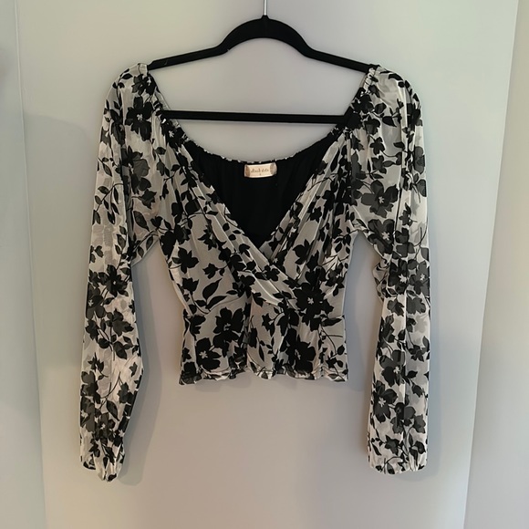 Altar'd State | Tops | Alterd State Black And White Flowered Blouse ...